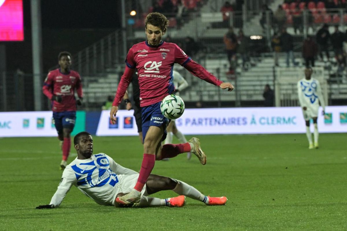9 buts en 13 matchs, un mal fou à se créer des occasions : le néant ...
