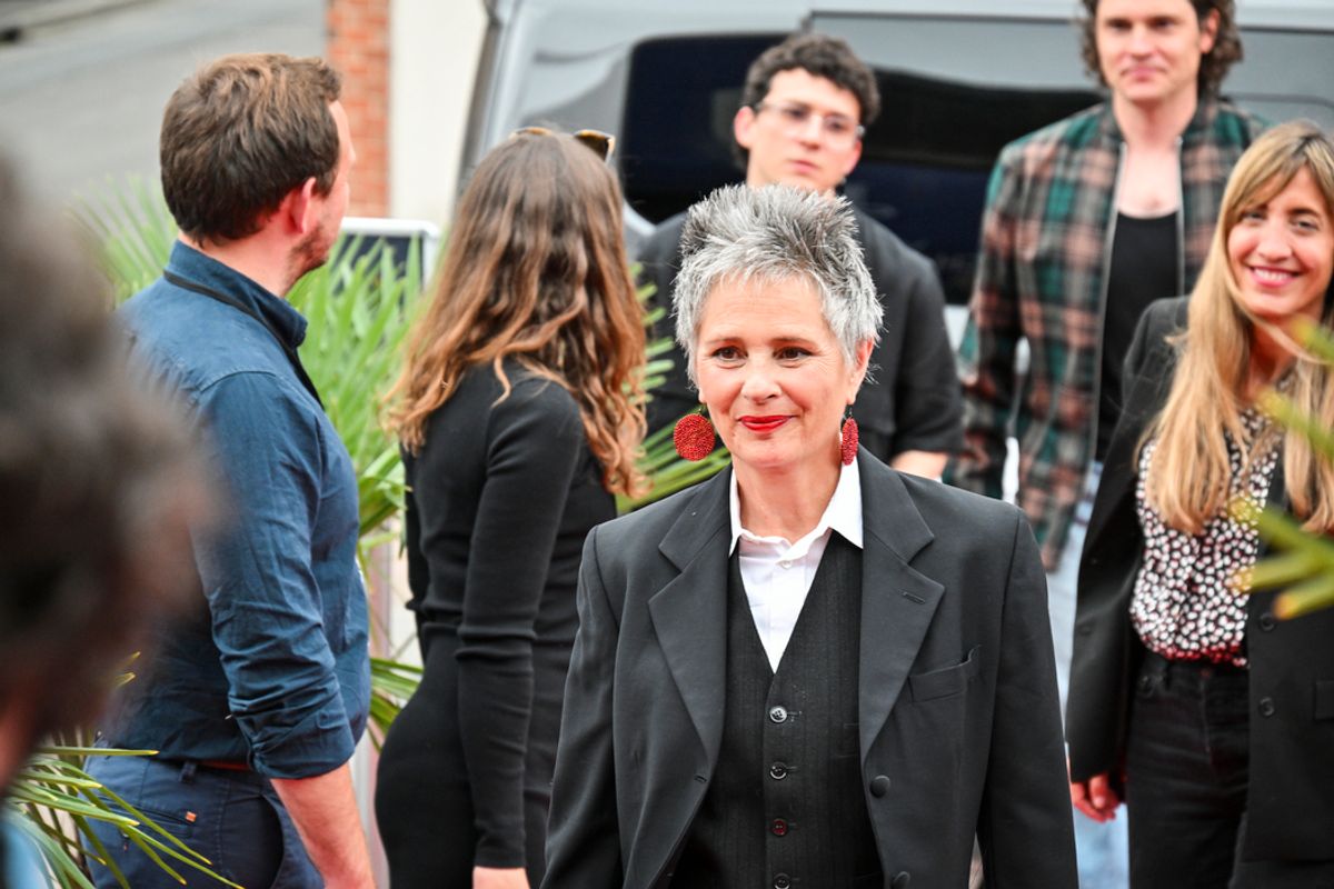 « On a le cœur gonflé d’amour » : la comédienne Anouk Grinberg parle de ...