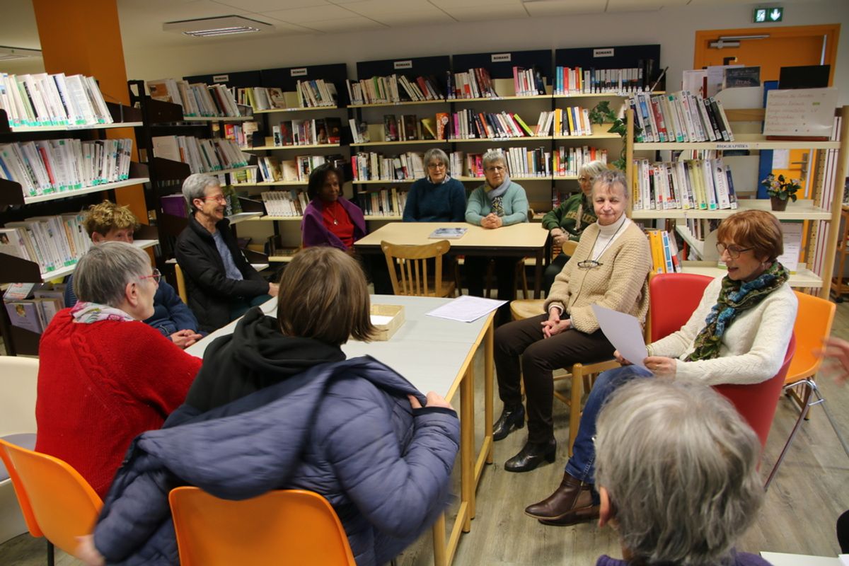 GIAT. La poésie réunit ceux qui lisent - La Montagne