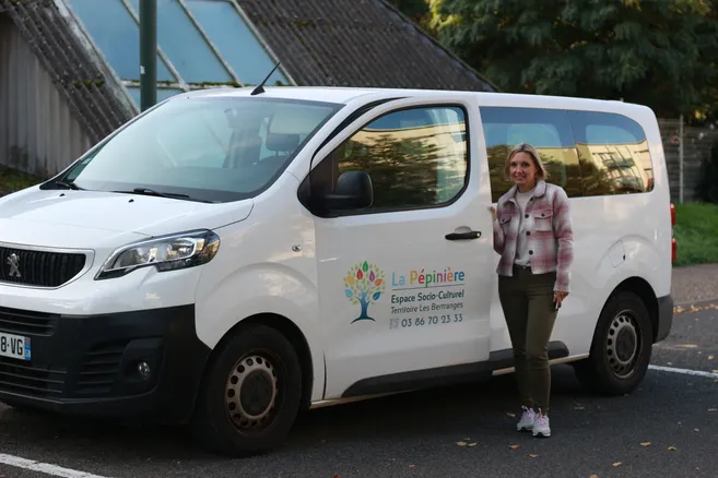 Le Mobibus de La Charité-sur-Loire a un nouvelle conductrice - Le ...