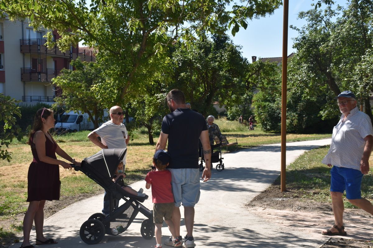 Le parc Champfleuri, un nouvel écrin de verdure à Clermont-Ferrand - La ...