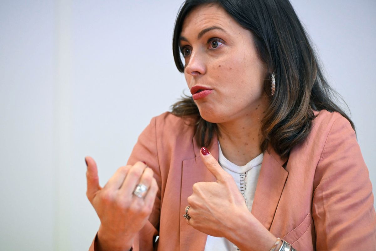 "Je me sens à ma place à Renaissance" : entretien avec Caroline Janvier ...