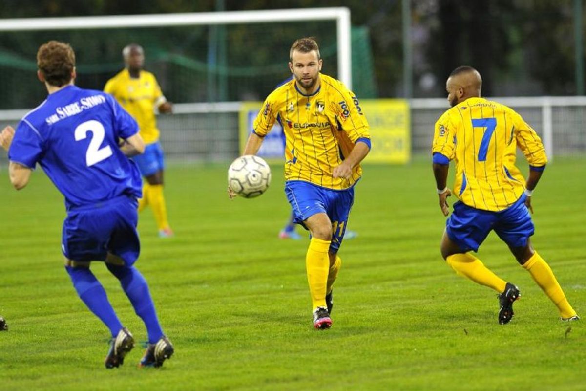 Vague de départs à Nevers Foot - Le Journal du Centre