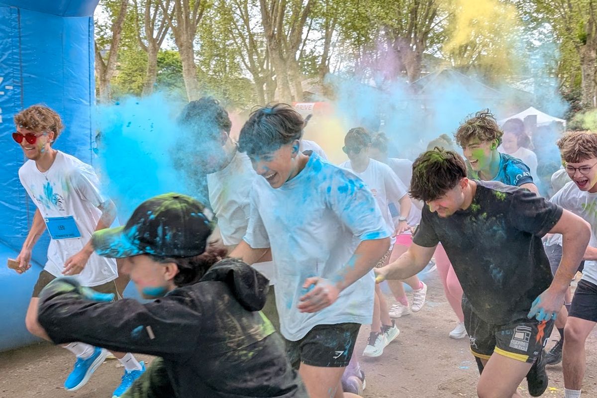 Bourrasque de couleurs à Brive : 1.200 jeunes participent à la deuxième ...
