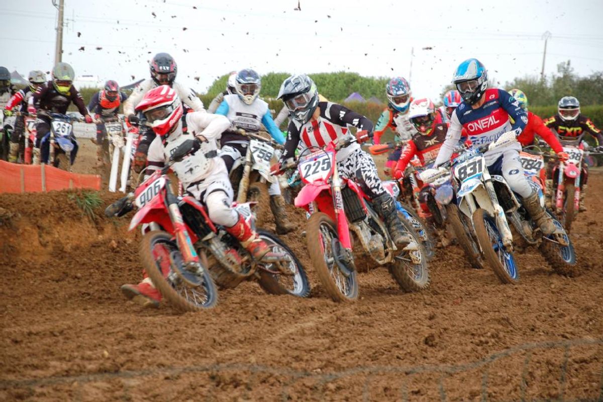 Motocross Bercheres Les Pierres