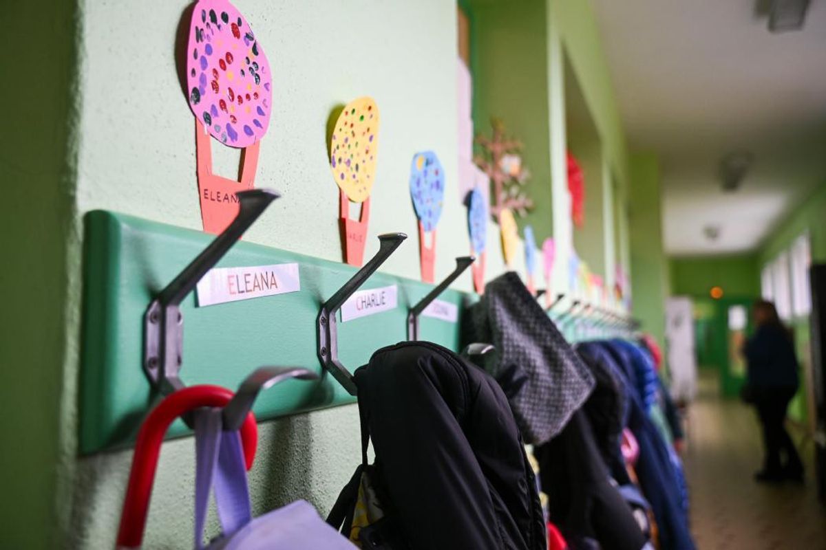 Scandale dans le périscolaire à Paris : 132 animateurs suspendus et une ...