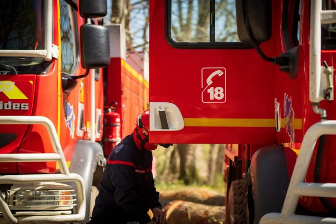 Cinq hectares d'herbes sèches partent en fumée à Estivareilles - La ...