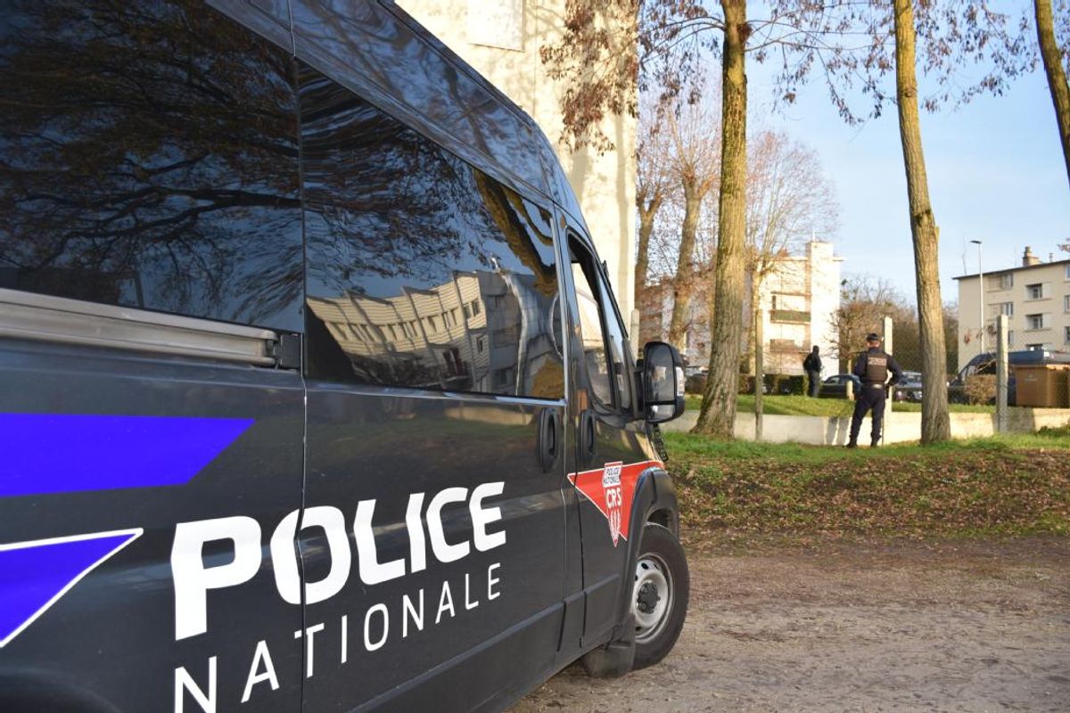 Un quadragénaire condamné à six mois de prison pour avoir frappé et entaillé son voisin, à ...