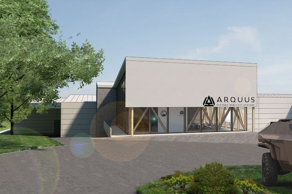 Le Site D Arquus à Limoges Qui Produit Des Véhicules Militaires Neufs