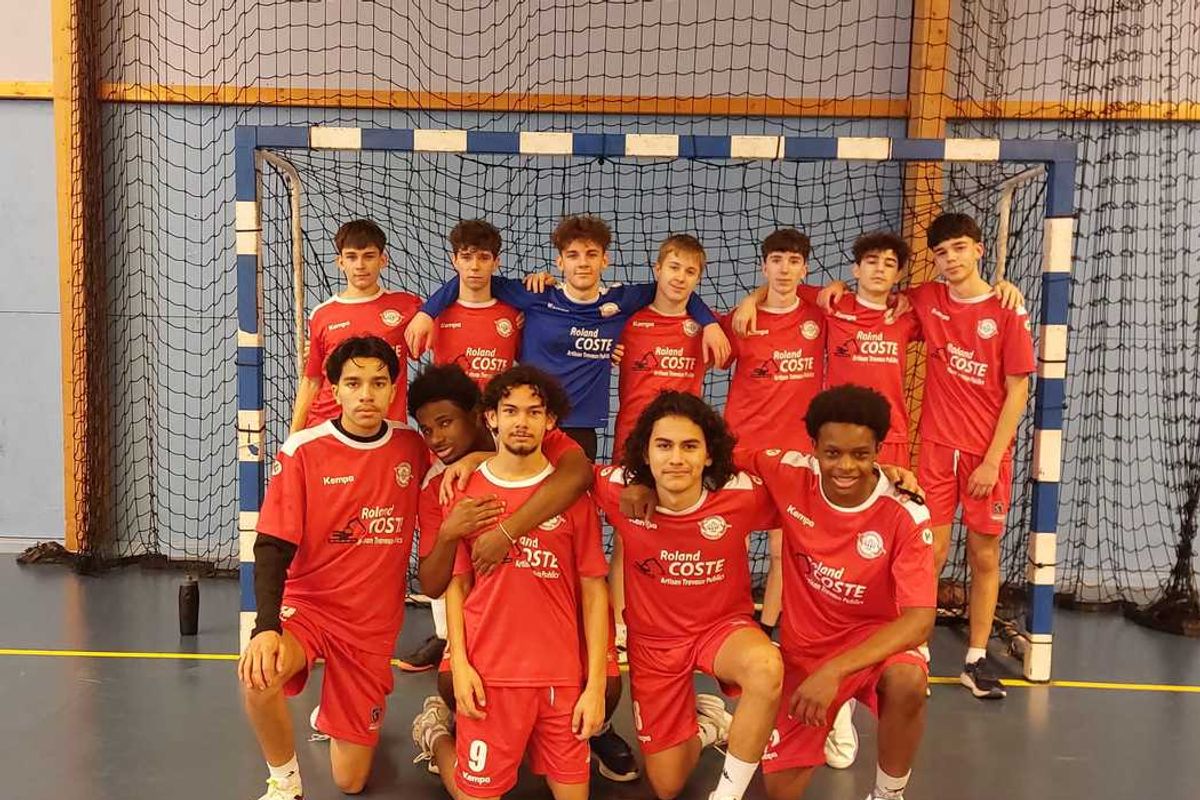 Les jeunes handballeurs d'Ambert brillent dans la deuxième phase du ...