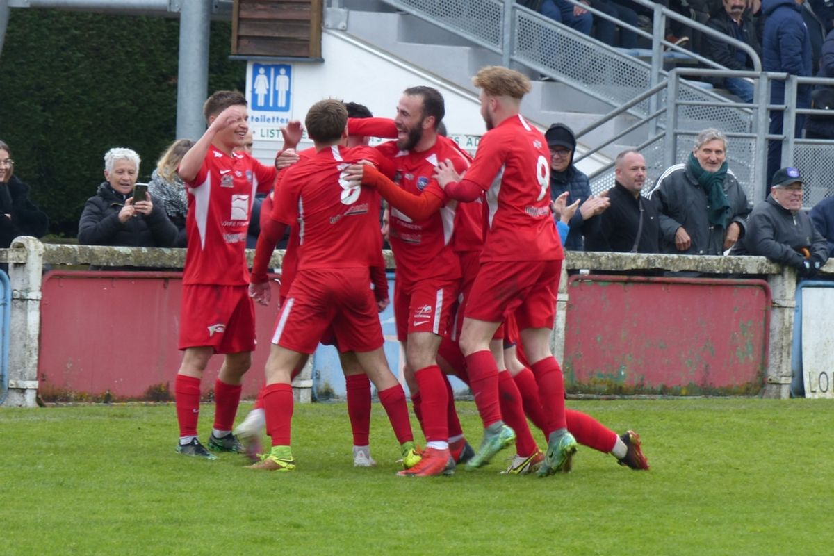 DECIZE. Régional 2 : Imphy-Decize plus réaliste face à Nevers - Le Journal du Centre