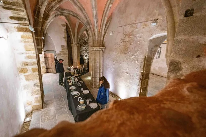 Art et gastronomie réunis pour une exposition enchanteresse, aux caves Bertine, à Moulins - La ...