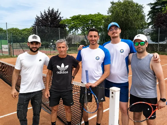L’équipe 1 masculine, qui évolue en championnat régional est composée d ...