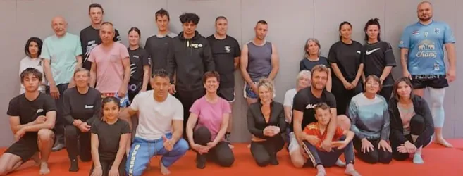 Les pratiquants du Siam boxing Mazayes alternative et de Self-défense ...