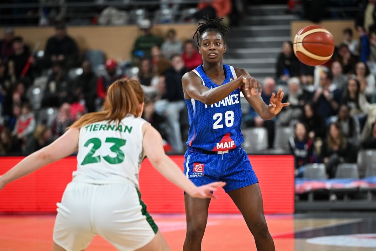 Basket : Migna Touré va de nouveau tenter sa chance en WNBA, avec le ...