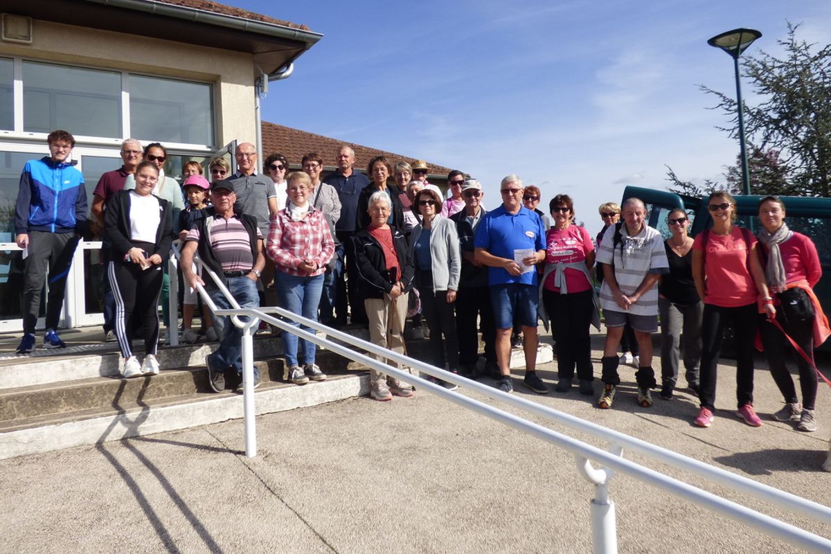 MOLINET. 70 marcheurs pour Vouzance et Loire - La Montagne