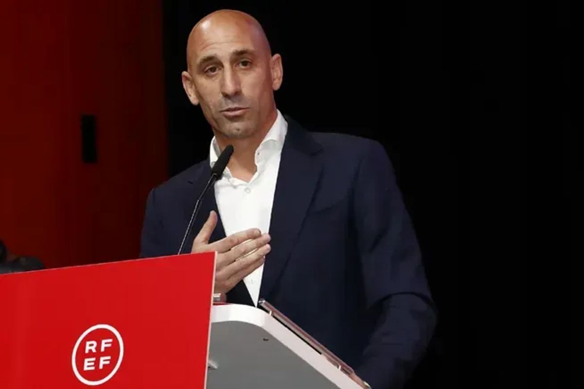Affaire du baiser forcé : l'avocate de Luis Rubiales demande la relaxe ...