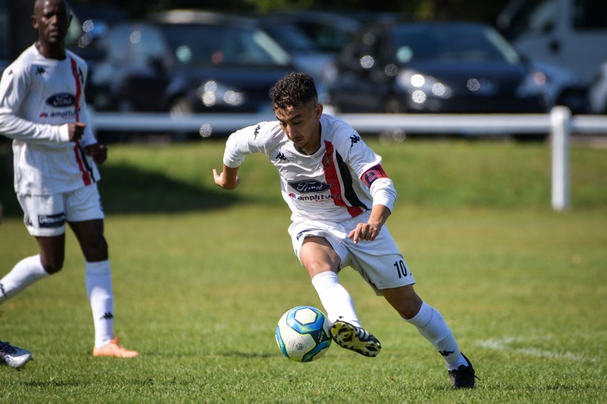 Football : Dix équipes nivernaises sur la ligne de départ en Régional 3 ...