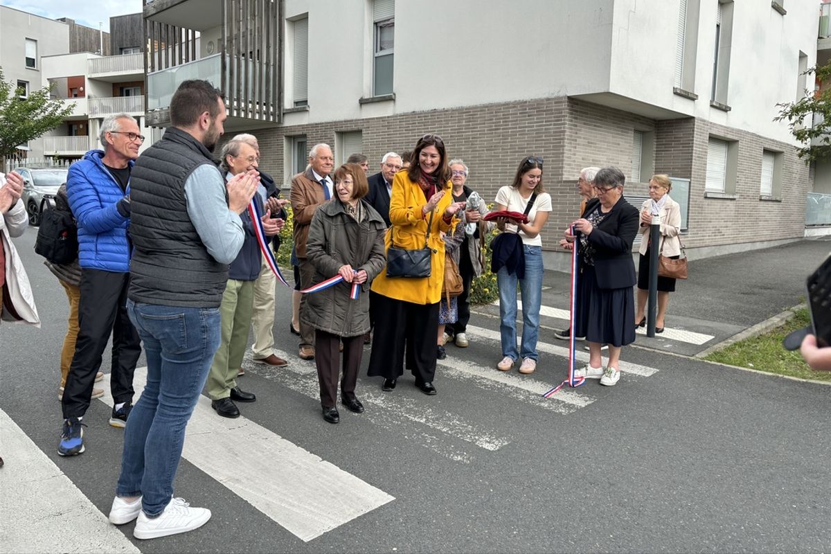 Une rue pour un hommage à Hélène Caillard, la mère Paluche - La ...