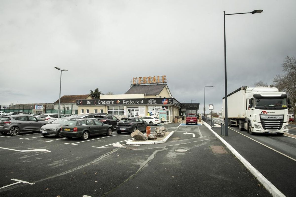 Reportage à Déols, dans l'Indre, où le relais routier L'escale manque ...