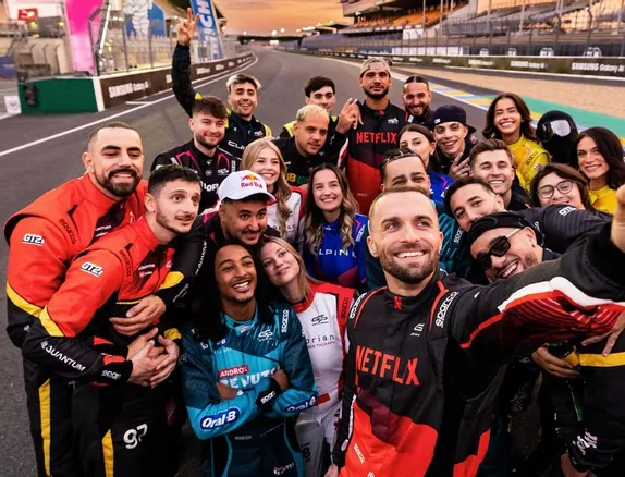 Course automobile, influenceurs, rappeurs, 200.000 spectateurs... Ce qu’il faut savoir du ...