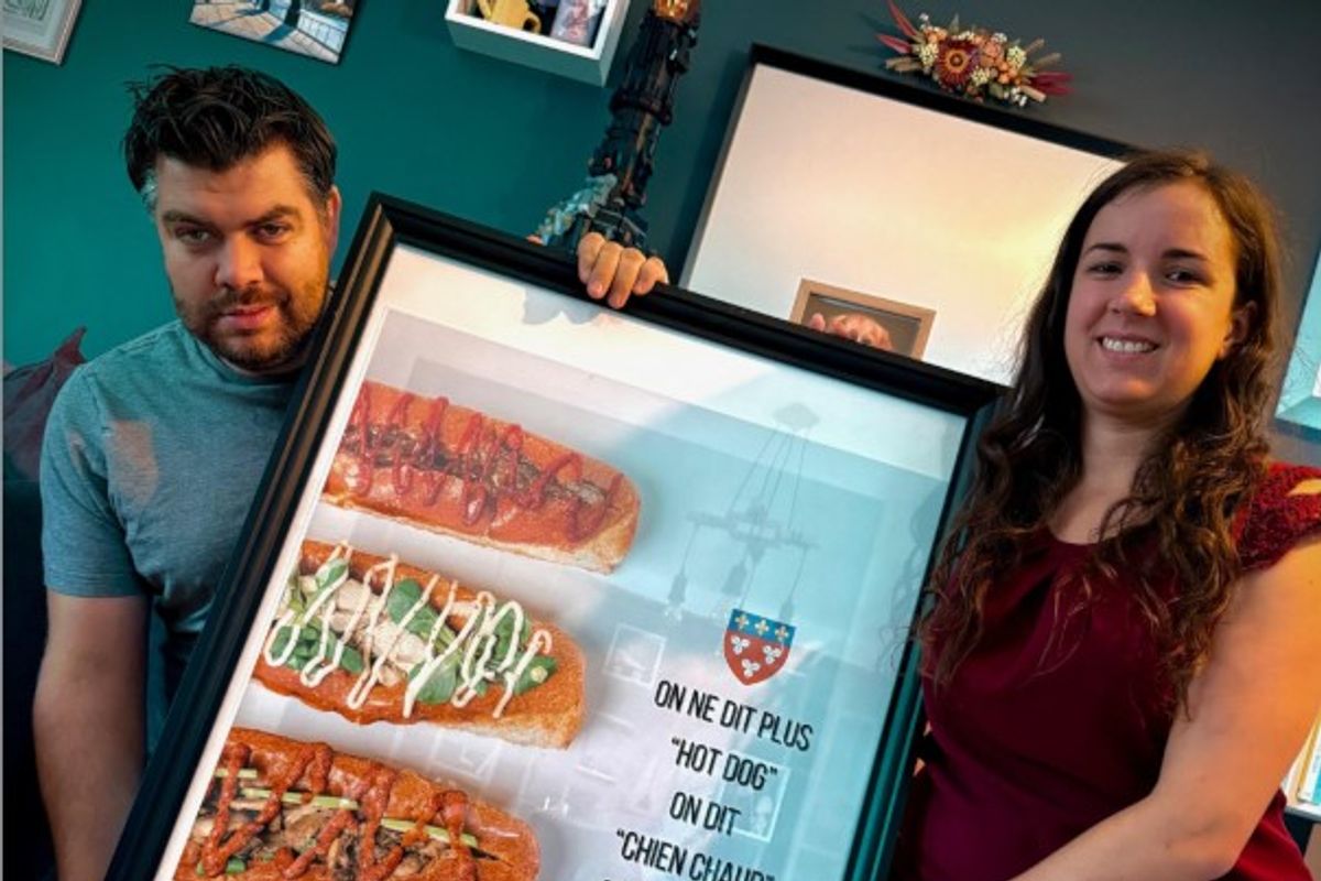 Le Chien chaud : une nouvelle marque de hot dog à Orléans, salé ou ...