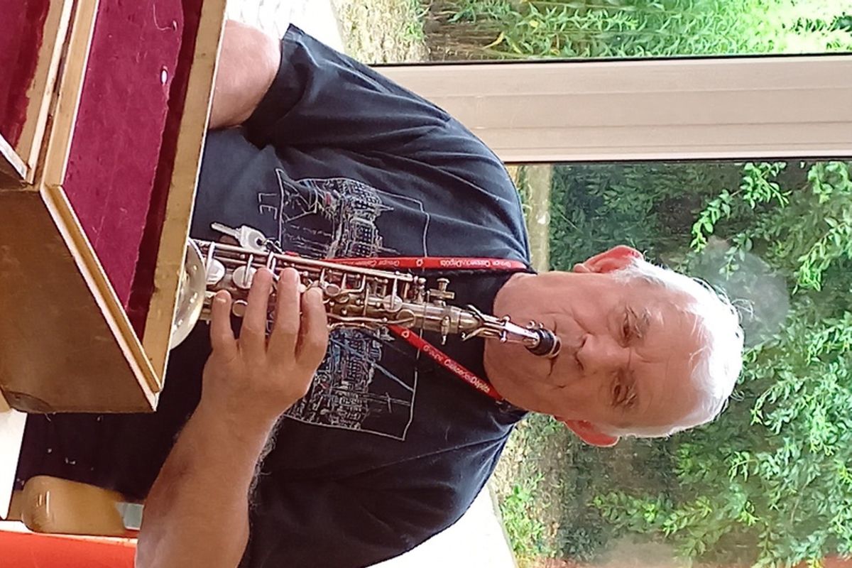 COURSON LES CARRIERES. Daniel, l’éternel saxophone - L'Yonne Républicaine