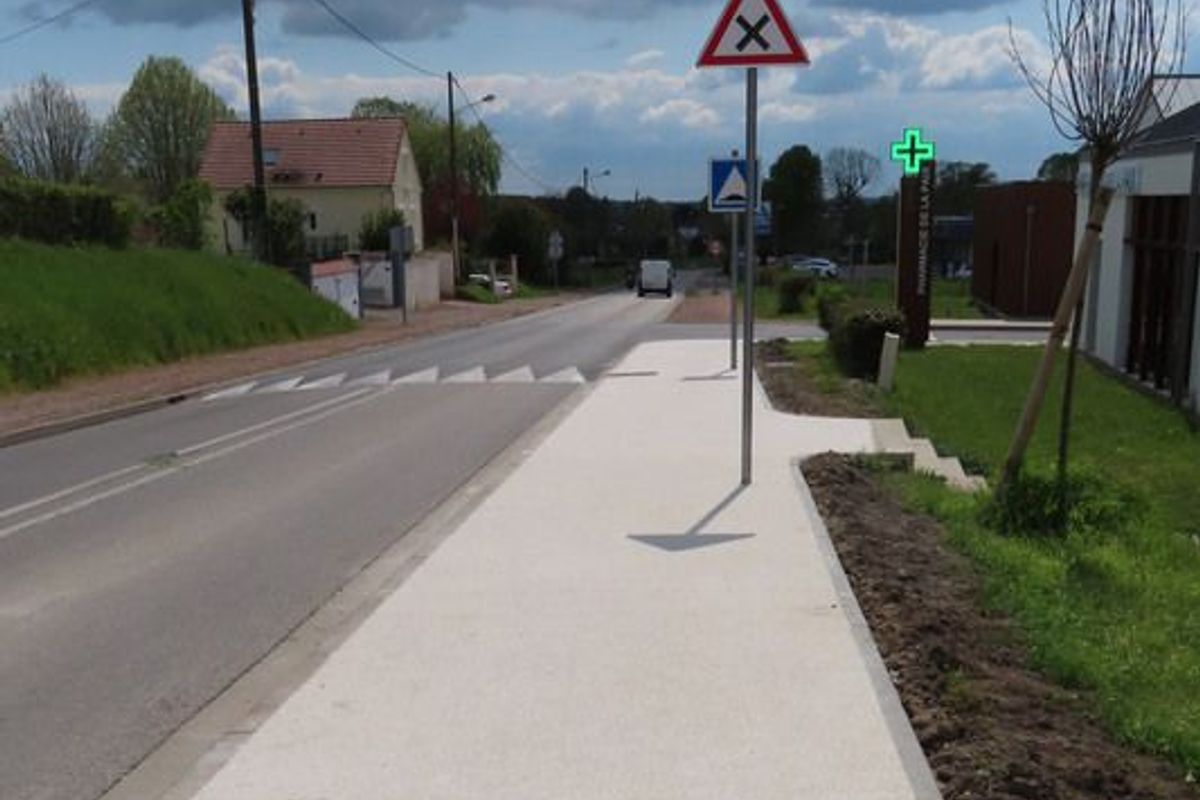 Réfection et création d’un trottoir - Le Journal du Centre