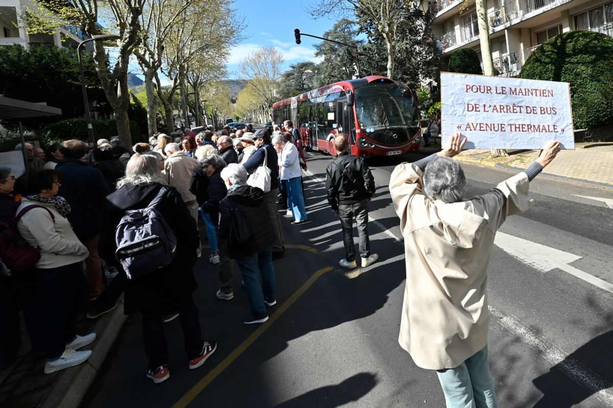 "Illogique", "scandaleux" : à Chamalières, la suppression d'un arrêt de bus irrite les riverains ...