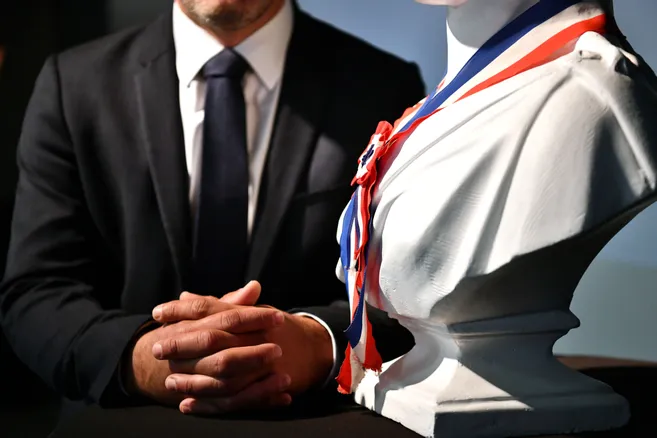 Municipales 2026 : le maire de Luisant Bertrand Massot briguera-t-il un ...