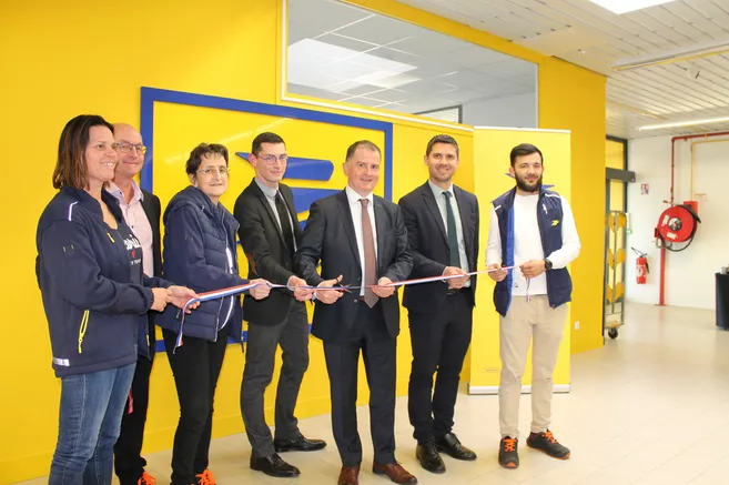 Une nouvelle plateforme à La Poste - Le Pays Roannais