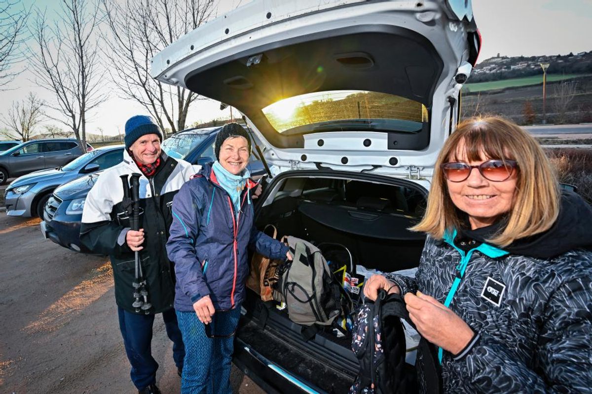 "Ça amortit vraiment le coût de l'essence" : reportage sur l'aire de ...