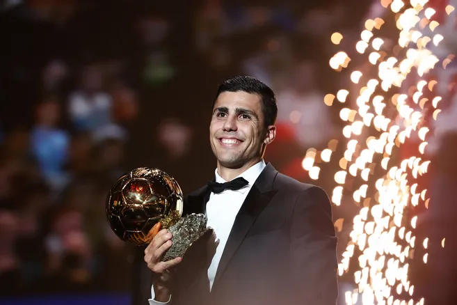 L'Espagnol Rodri remporte le Ballon d'or 2024, Kylian Mbappé se hisse ...