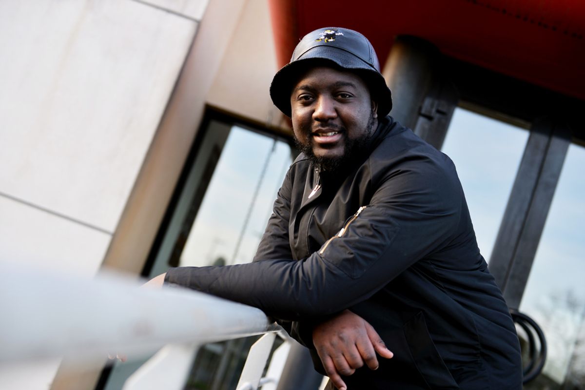 Djimo, humoriste limougeaud du Jamel Comedy Club en interview - Le ...