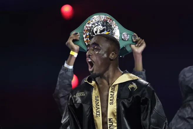 "Je dois être un exemple" : le boxeur français Bakary Samake s'excuse ...