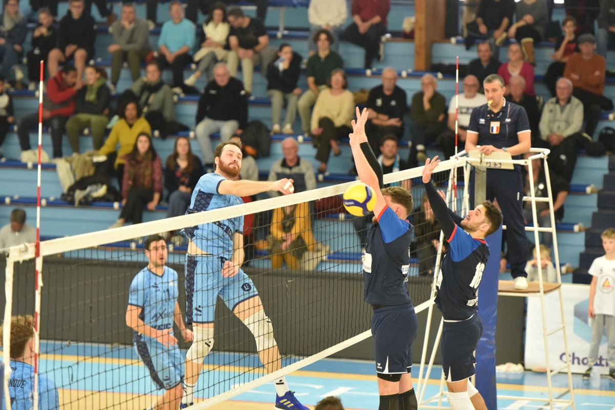 Trois choses à savoir sur Joel Regehr, l'imposant central canadien du C ...