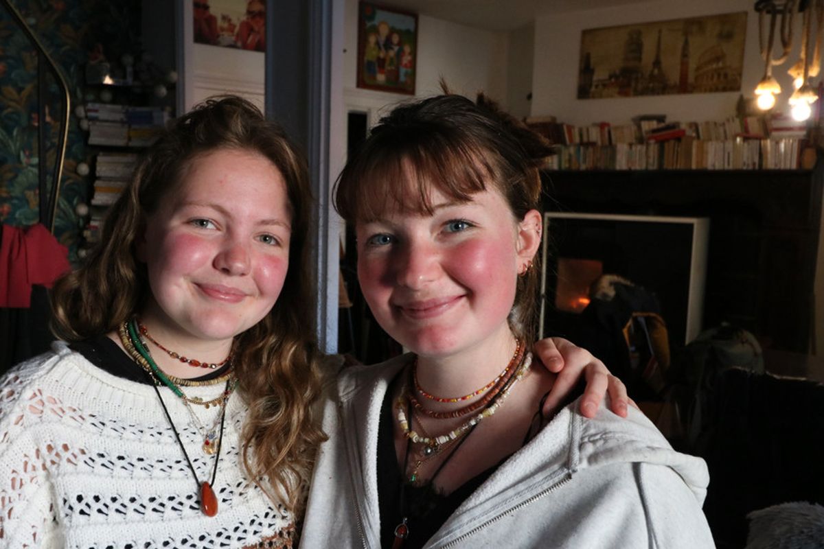 Les sœurs mauriacoises Olivia et Lena Roche vont partir en Inde pour ...