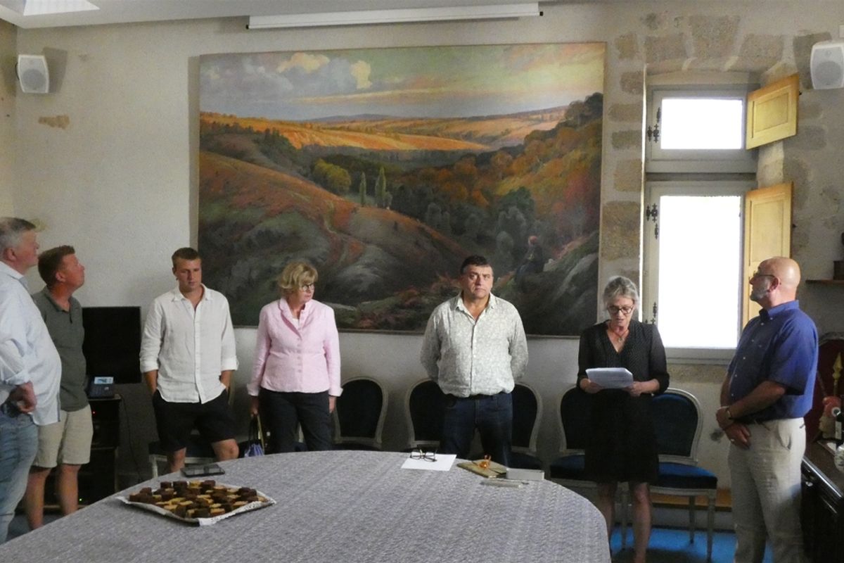 Une toile de Jean Theillet inspire les élus - Le Populaire du Centre