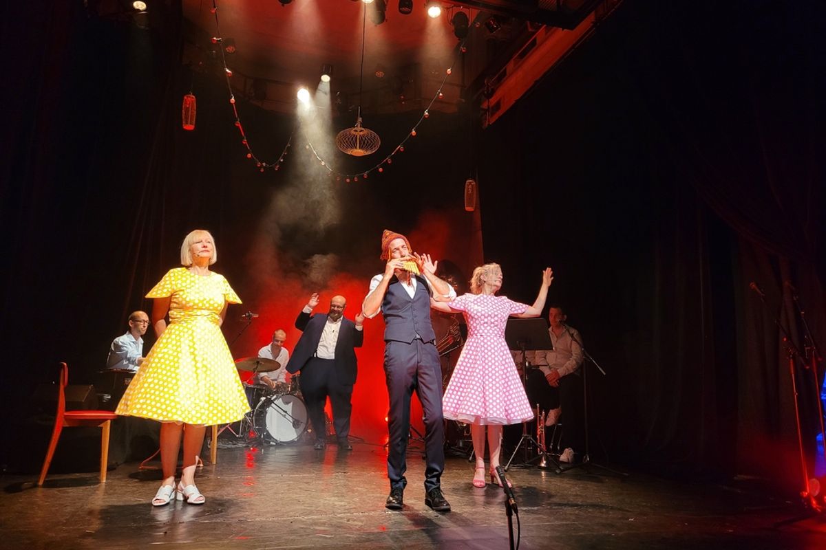 La Java des Gaspards revient faire rire et chanter le public avec "Toute sortie est définitive ...