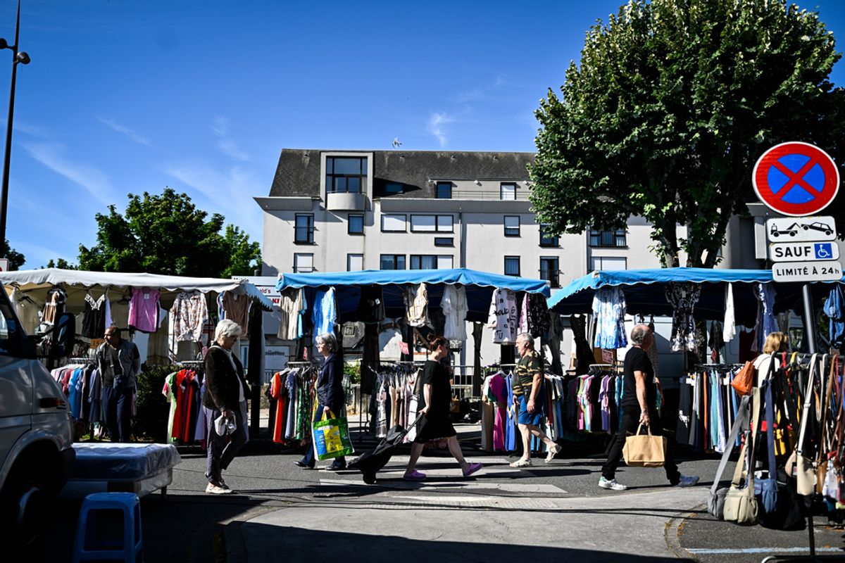 Au marché de Cosne-sur-Loire, les clients expriment leurs sentiments ...