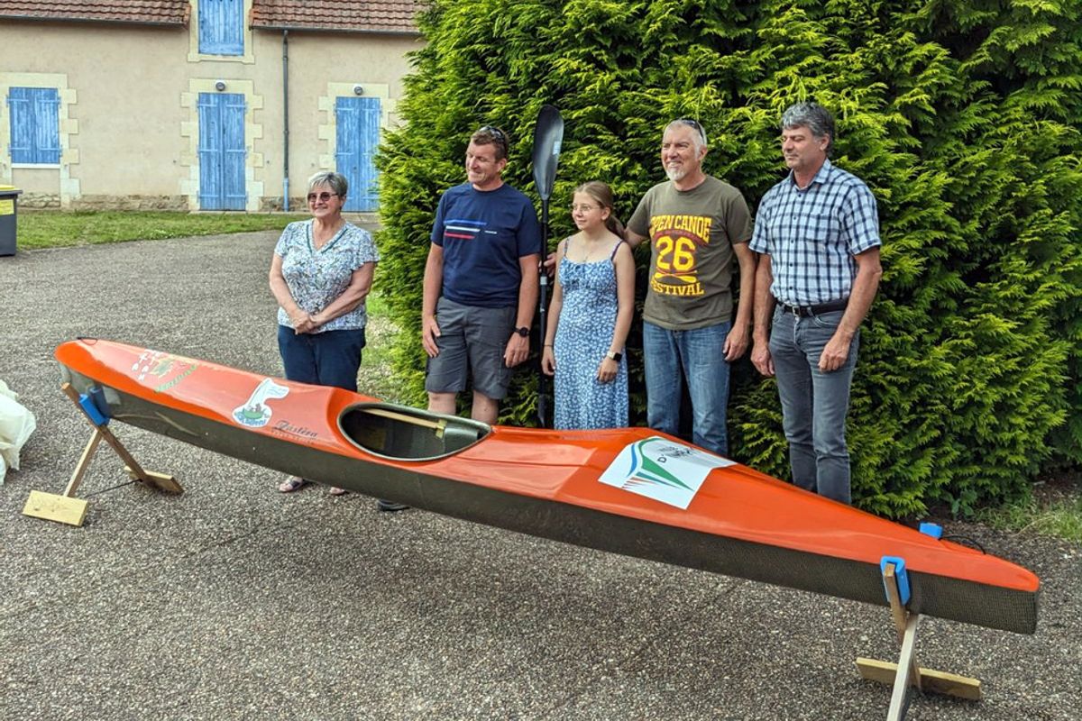 IMPHY. Un bateau aux couleurs de la ville pour Lara - Le Journal du Centre