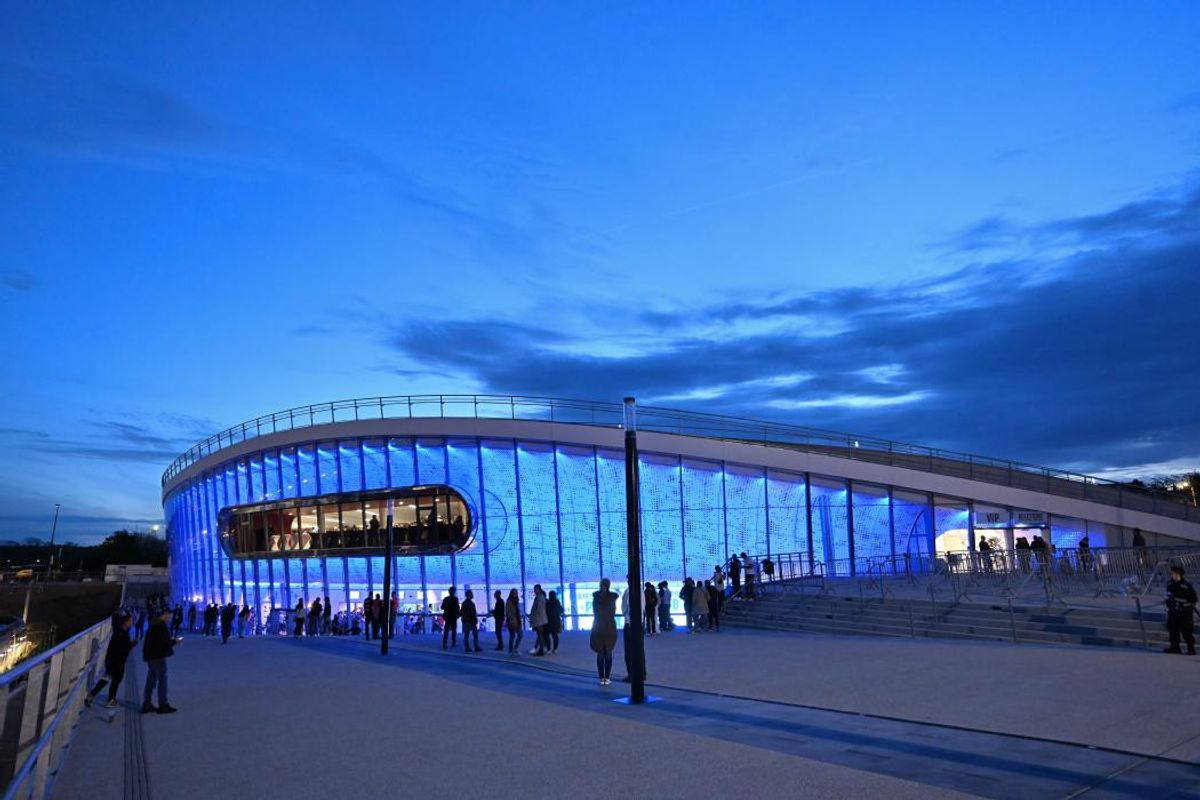 Le Colisée de Chartres, seul équipement français distingué parmi "les ...