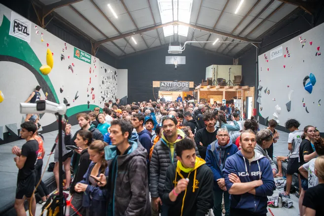 À Brive, la jeunesse de l'escalade de bloc au sommet... nos plus belles ...