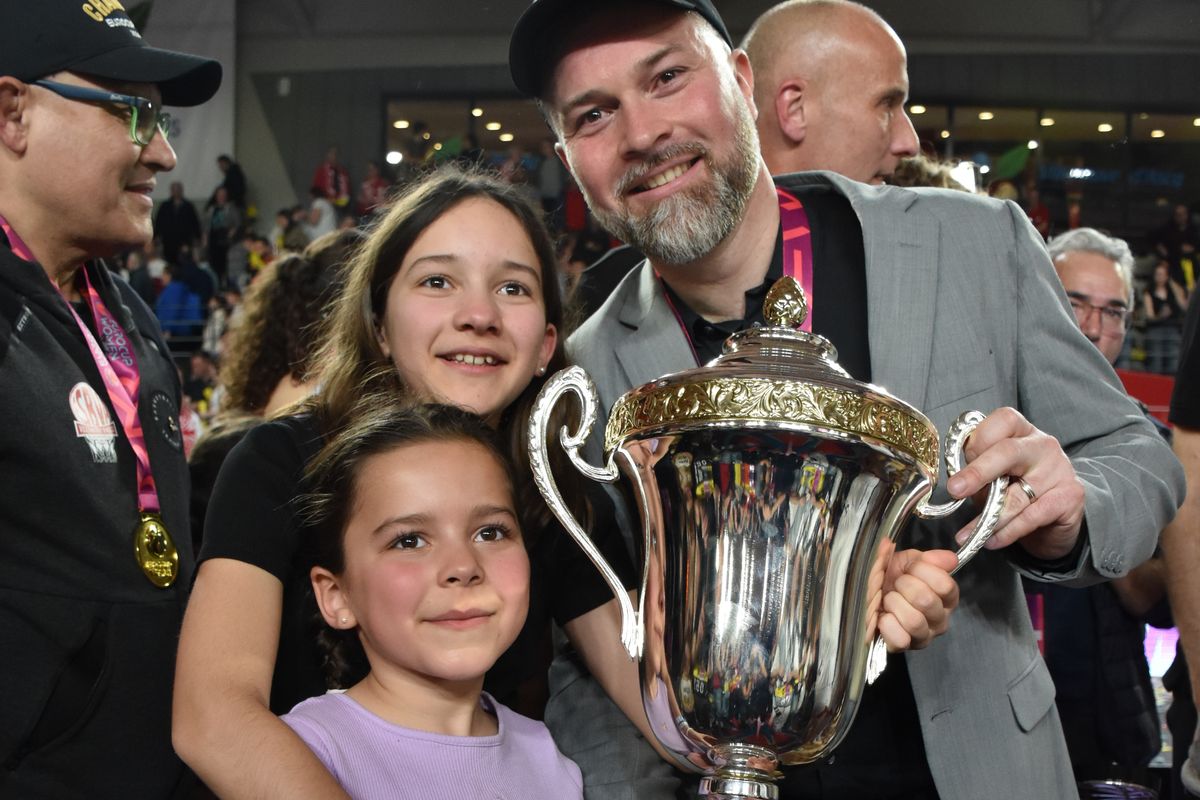 Sur les traces de Maxime Bézin : un coach de Limoges devenu champion d ...