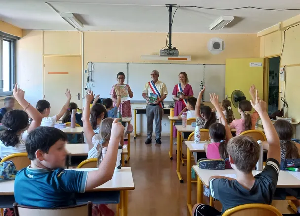 La Roche-Blanche : les élèves de l'école Jules-Ferry découvrent leur ...