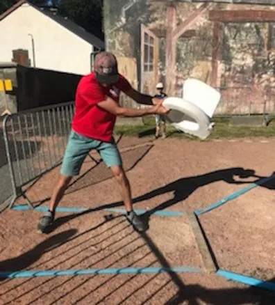 Qui décrochera la balayette d'or au championnat du monde de lancer de ...