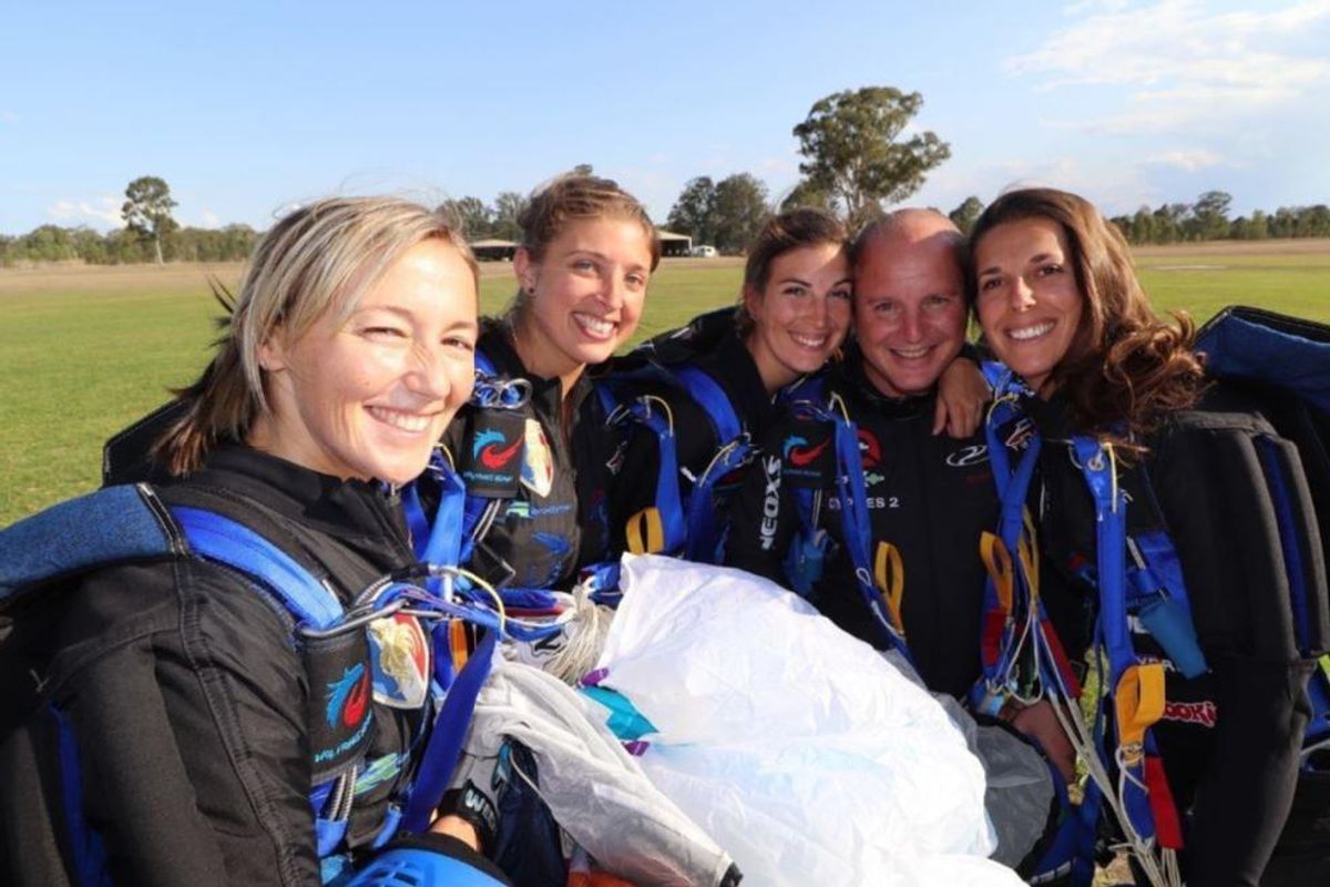 Le Graal de la parachutiste de Limoges Paméla Lissajoux sacrée ...