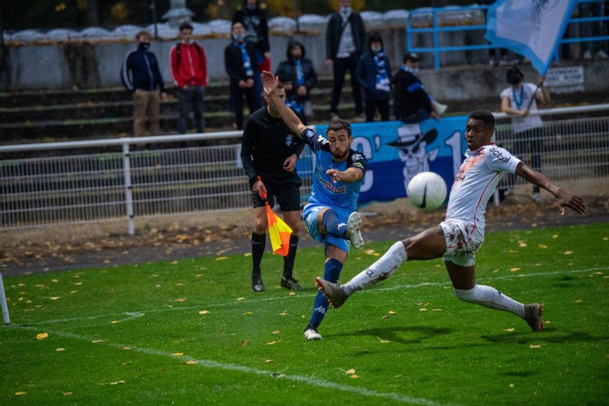 La FFF siffle la fin du championnat de N2 pour le C'Chartres Foot - L ...