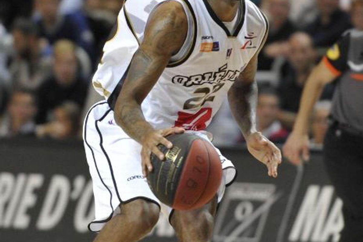 Darnell Harris prolonge jusqu’à la fin de la saison à l’OLB - La ...