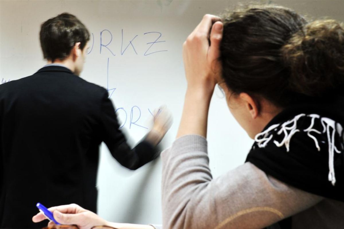 Savoir lire et écrire : un facteur de progrès social, rappelle la ...